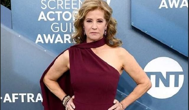 Nancy Travis Biography