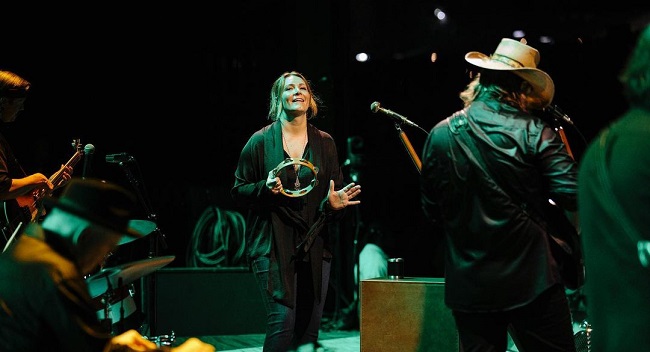 Morgane Stapleton - Bio, Is She Still WIth Chris Stapleton? Net Worth ...